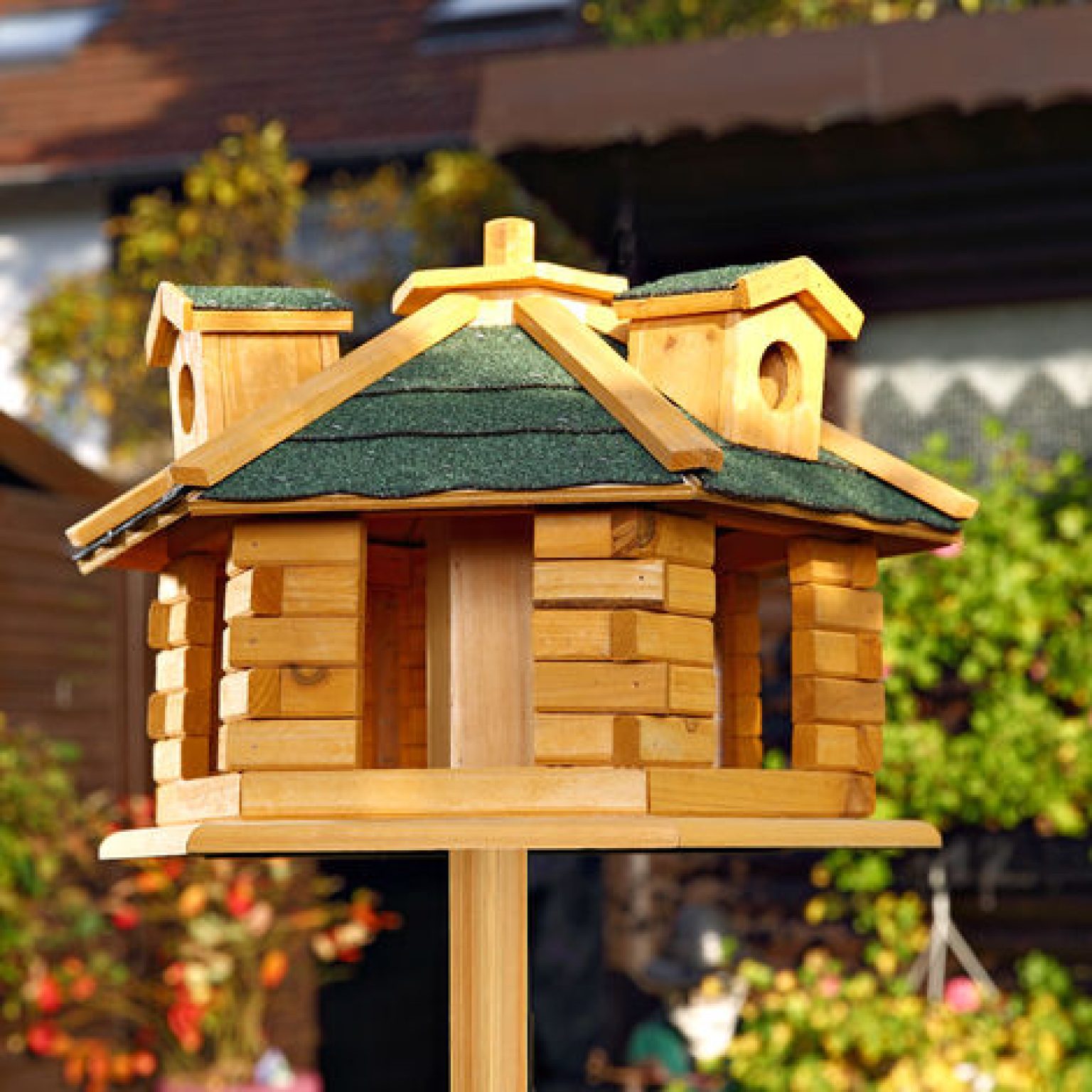 Vogelhaus Vogelvilla Vogelfutterhaus Vogelhäuschen Holz Futtersilo ...